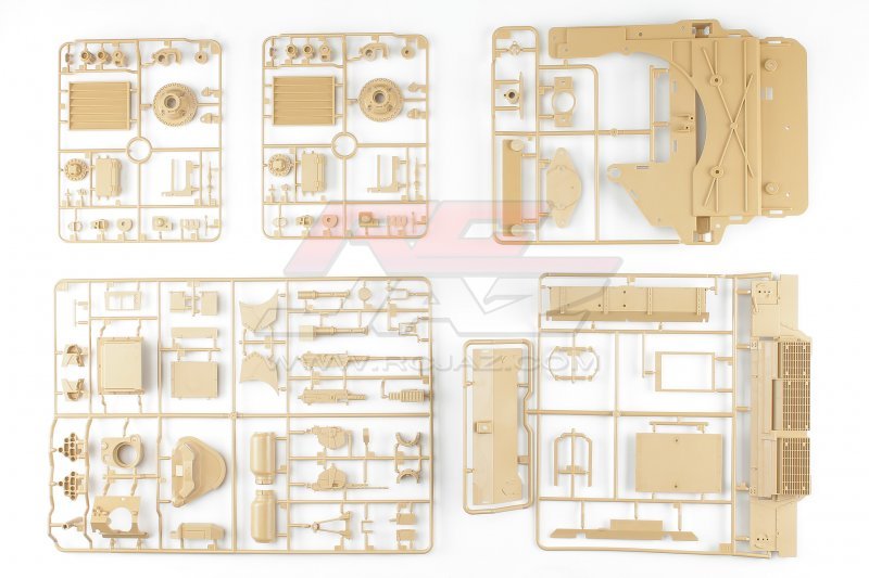 Tamiya 36212 - 1/16 Scale U.S. M1A2 Abrams Main Battle Tank Display Model